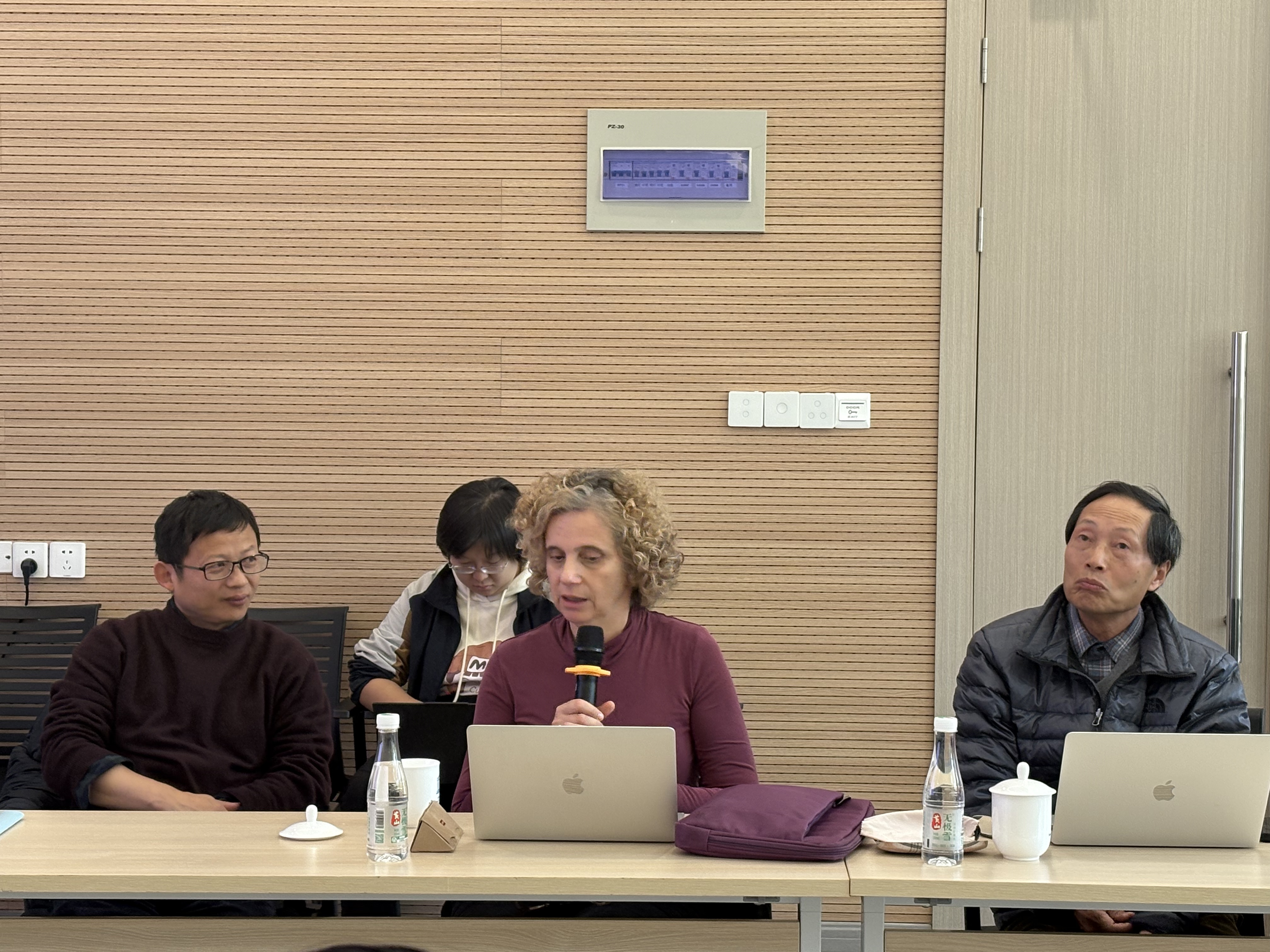 TEC Successfully Hosts Seminar on Cross-Cultural Professional ...